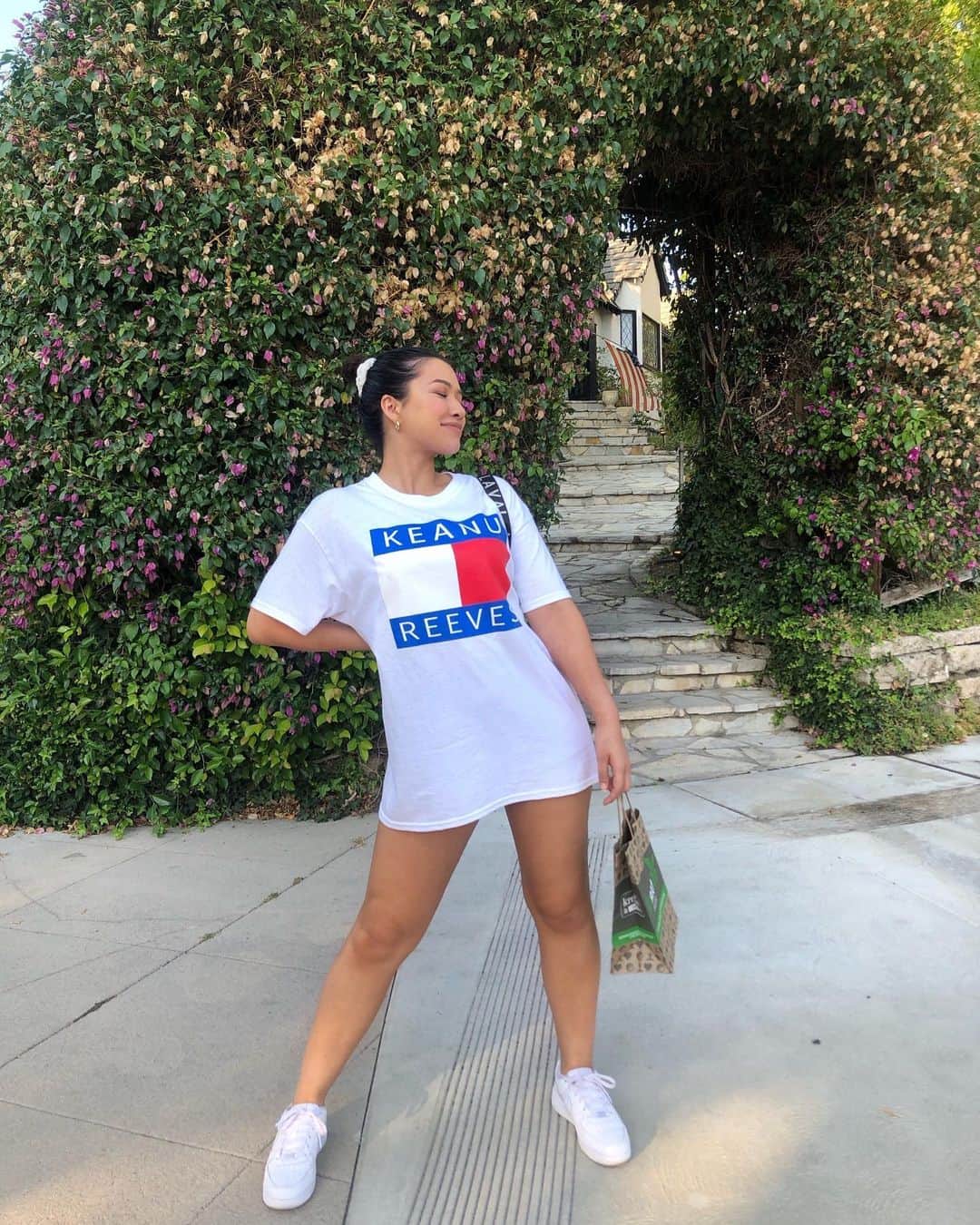 Julia Kellyさんのインスタグラム写真 - (Julia KellyInstagram)「Keanu Reeves 🐐」7月7日 10 ...