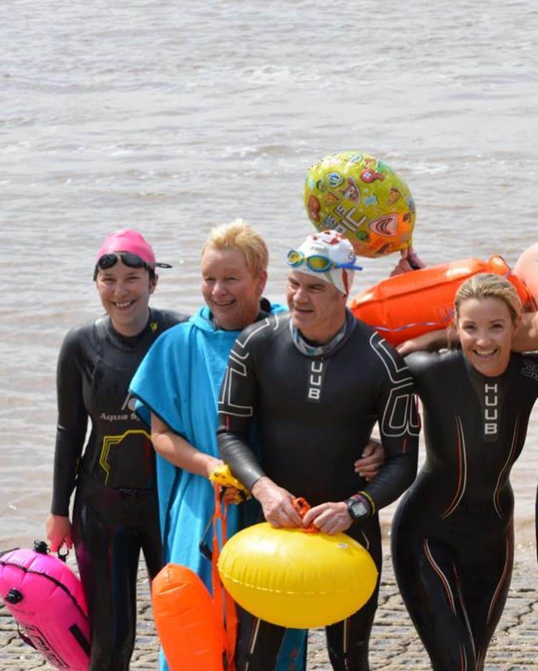 ヘレン・スケルトンさんのインスタグラム写真 - (ヘレン・スケルトンInstagram)「I haven’t swum the channel ...