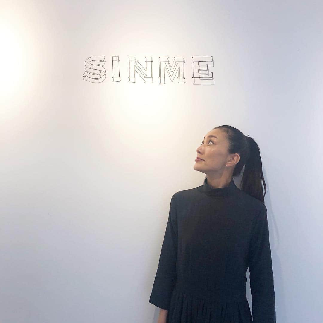 SINMEさんのインスタグラム写真 - (SINMEInstagram)「Chizu Kobayashi 今回のパーティのためにシンメの洋服をワイヤーでつくっていただいたのは、イタリア ...