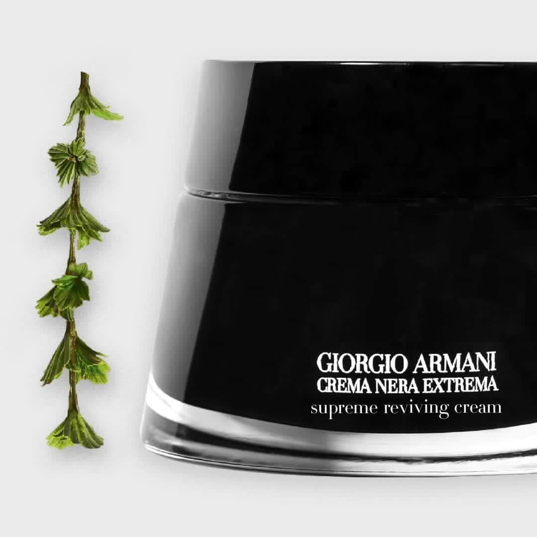 Armani Beautyさんのインスタグラム動画 - (Armani BeautyInstagram)「Empowered with ...