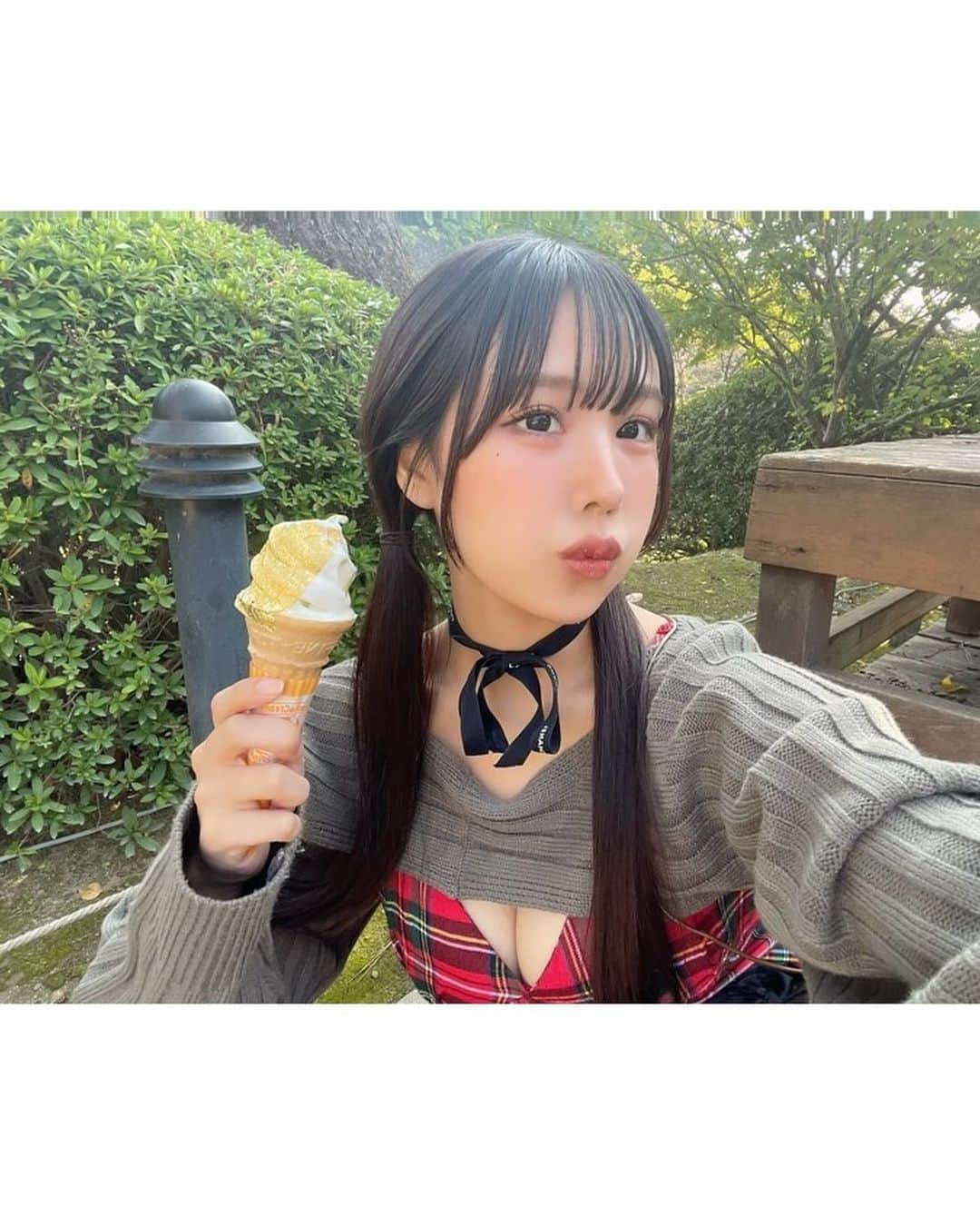 桃木兎羽さんのインスタグラム写真 - (桃木兎羽Instagram)「😋💓🍦 ・ ・ ソフトクリーム大好き芸人🫶 一瞬で無くなってしまった😟 ...
