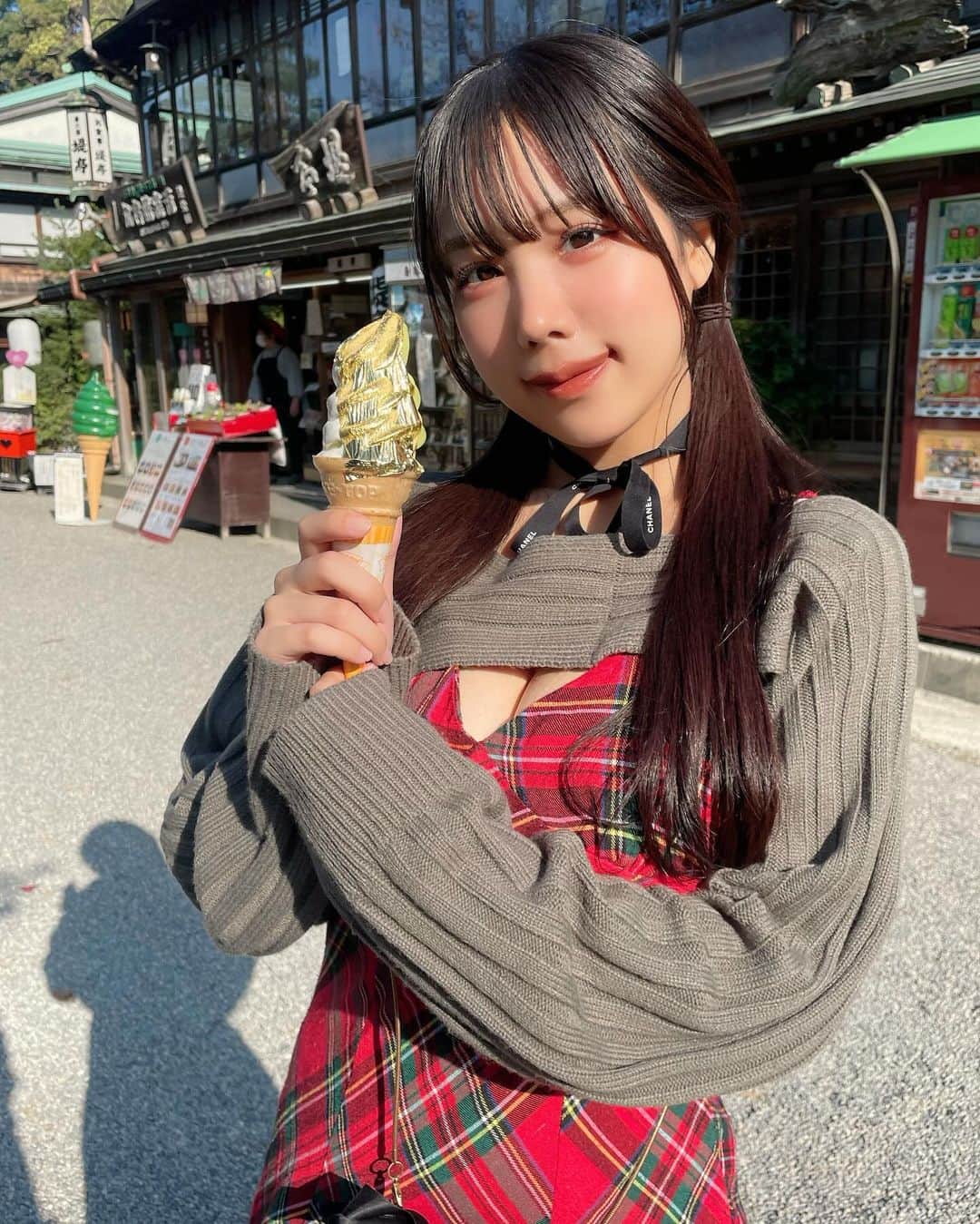 桃木兎羽さんのインスタグラム写真 - (桃木兎羽Instagram)「😋💓🍦 ・ ・ ソフトクリーム大好き芸人🫶 一瞬で無くなってしまった😟 ...