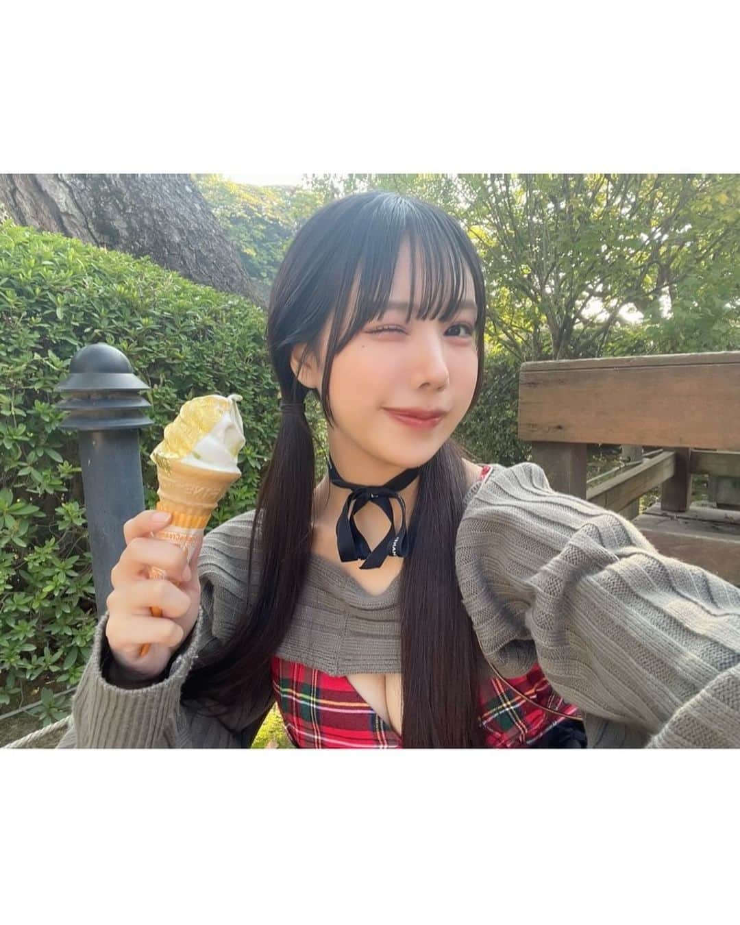 桃木兎羽さんのインスタグラム写真 - (桃木兎羽Instagram)「😋💓🍦 ・ ・ ソフトクリーム大好き芸人🫶 一瞬で無くなってしまった😟 ...