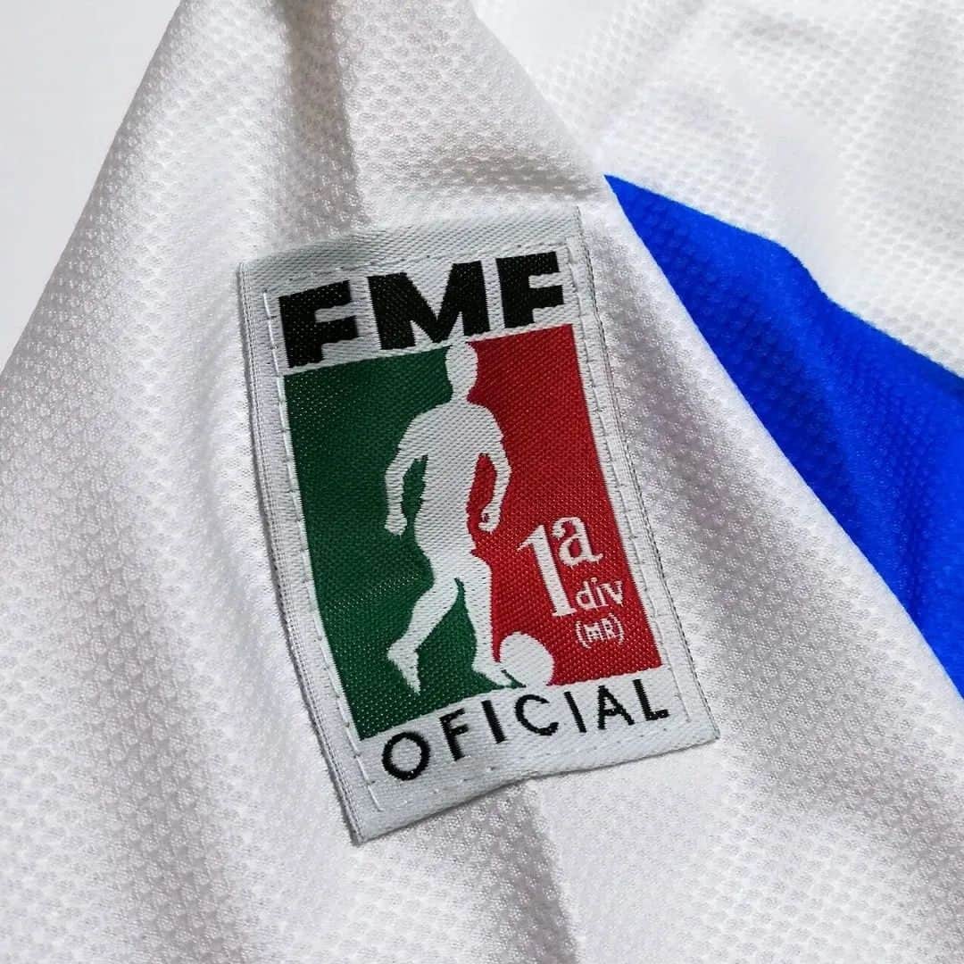 サッカーニュース：Qoly（コリー）さんのインスタグラム写真 - (サッカーニュース：Qoly（コリー）Instagram)「プエブラ 2007-08 Atletica ホーム半袖 ...