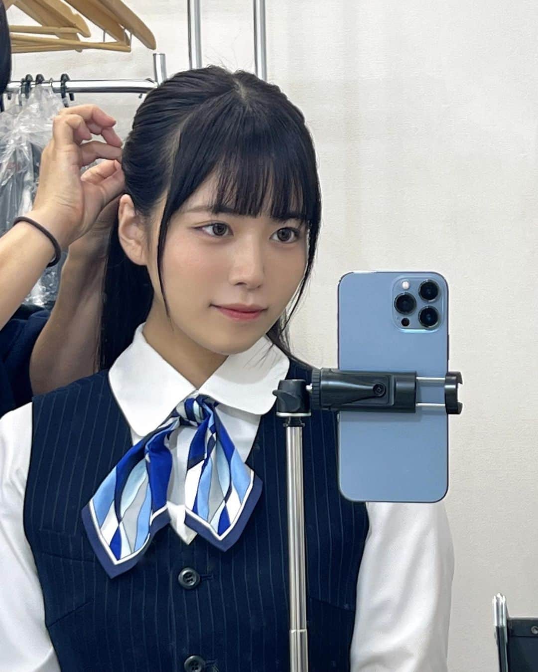 東雲うみさんのインスタグラム写真 - (東雲うみInstagram)「発売中『ヤングアニマル』表紙を担当中。 巻頭グラビア9Pと付録でクリア ...