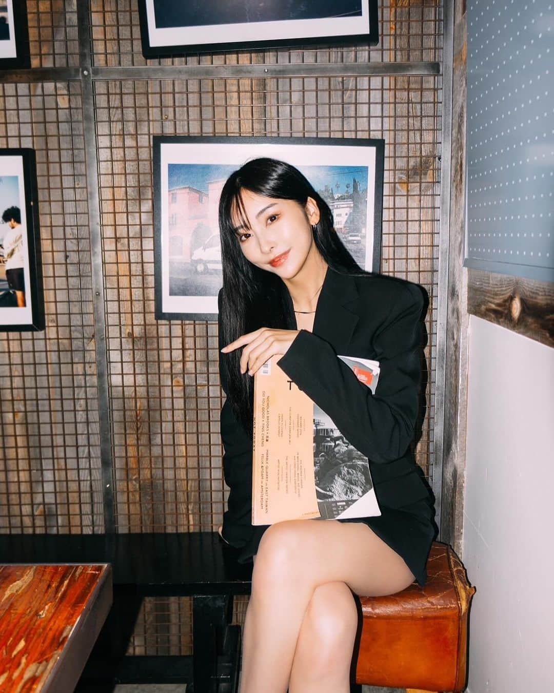 南真琴さんのインスタグラム写真 - (南真琴Instagram)「. . 🖤🖤 @akira.photographer #model#gravure#racequeen#gridgirls ...