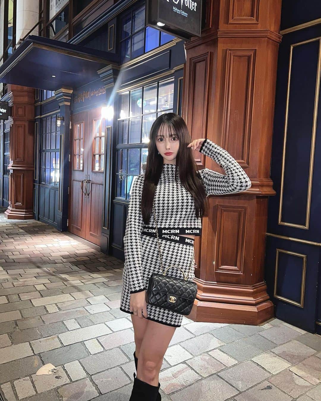 SHIHOさんのインスタグラム写真 - (SHIHOInstagram)「. . #fashion 🩷🩷 お気に入りの千鳥柄セットアップ🥹 . (( @michellmacaron ...