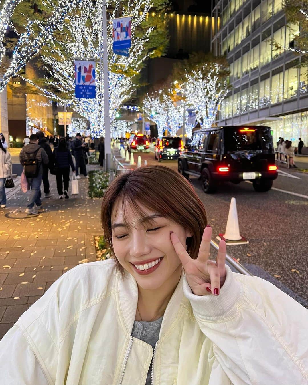 大川成美さんのインスタグラム写真 - (大川成美Instagram)「イルミネーション綺麗 満月の日は、東京タワー上部点灯しないらしい」11月 ...