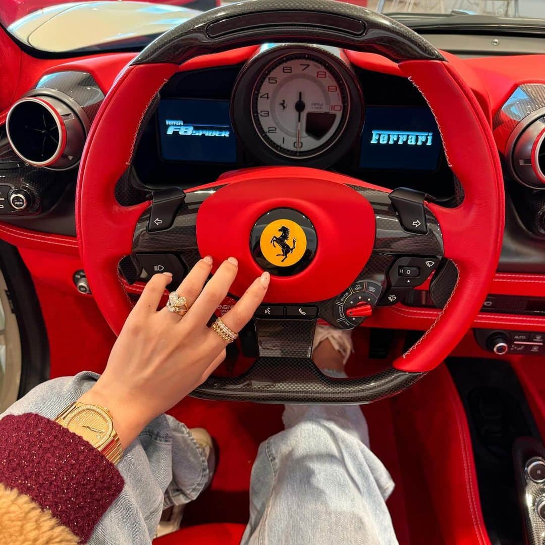 Reikaさんのインスタグラム写真 - (ReikaInstagram)「Chasing dreams 🐎 フェラーリの創設者の名言 「if ...