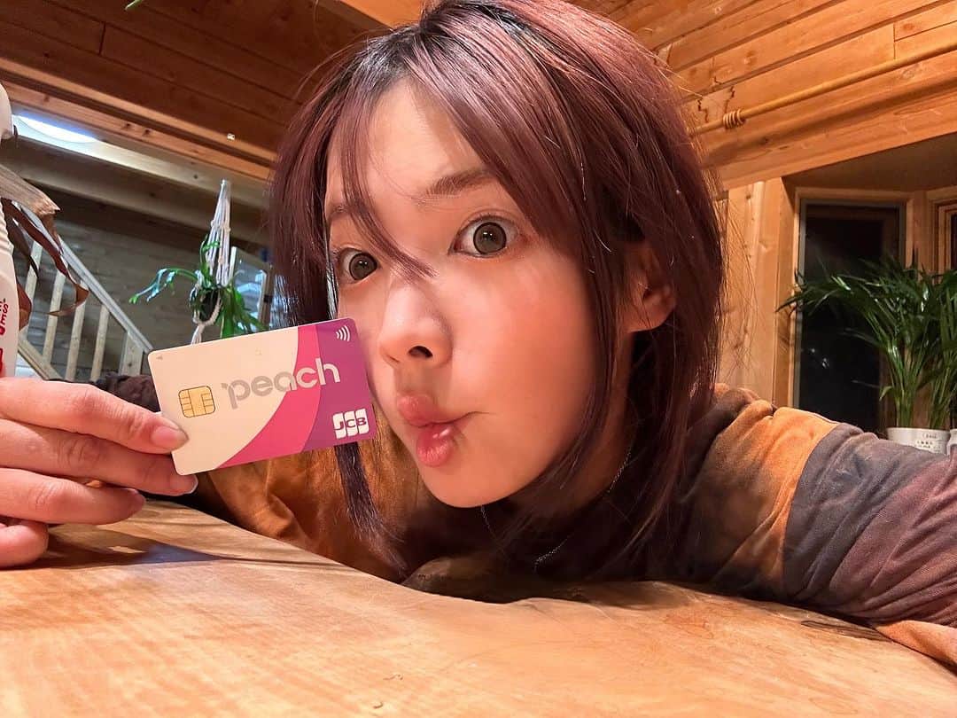 マルコスさんのインスタグラム写真 - (マルコスInstagram)「やほまる ️ 先月peach ️さんに乗ってママコスと 韓国へ行ってきたよ！ 食べてばっかりやった😂👌けど めちゃくちゃ ...