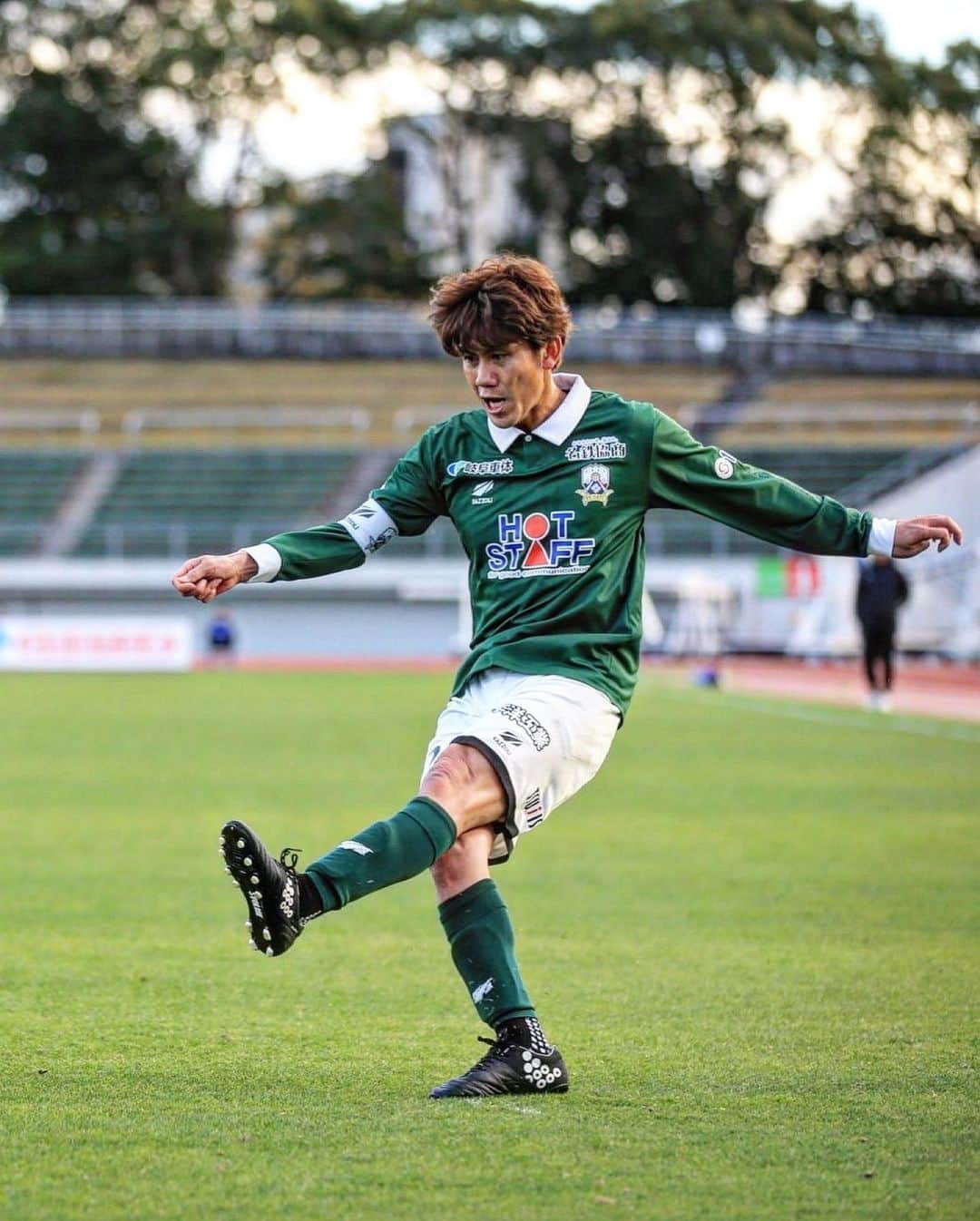 FC岐阜さんのインスタグラム写真 - (FC岐阜Instagram)「. 2023.12.2 YOSUKE KASHIWAGI LAST GAME vs ギラヴァンツ北九州 #柏木陽介 #42 ...