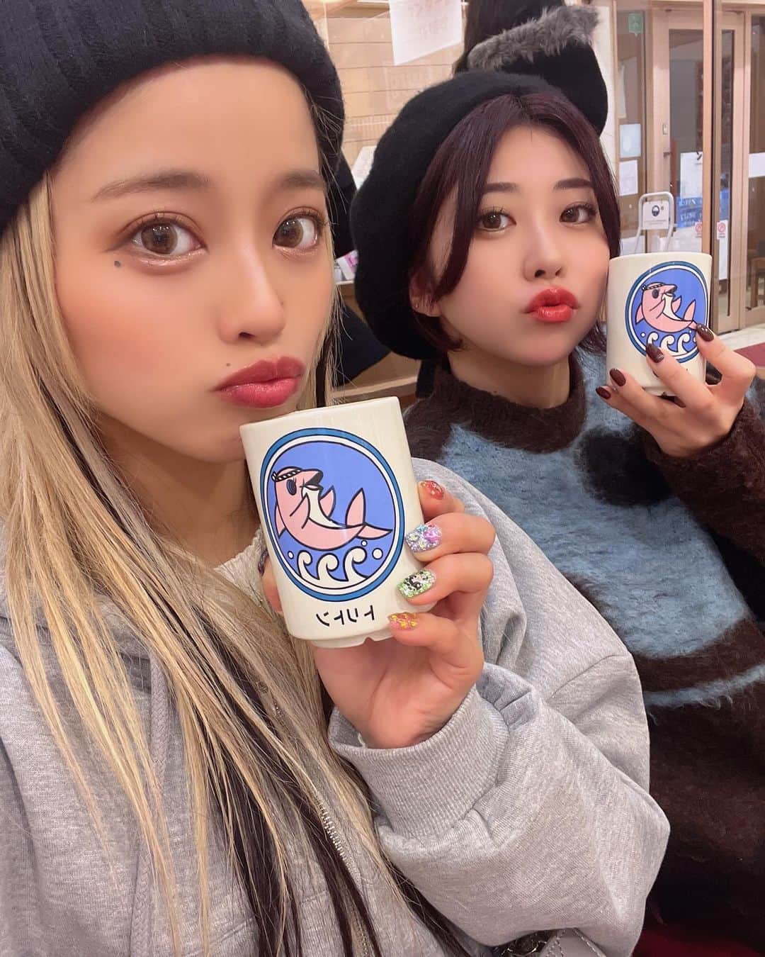 ラムさんのインスタグラム写真 ラムinstagram 「今年のちょこらむ旅行は北海道でした⛄️ ️💗 お寿司美味しすぎて2人ともお腹