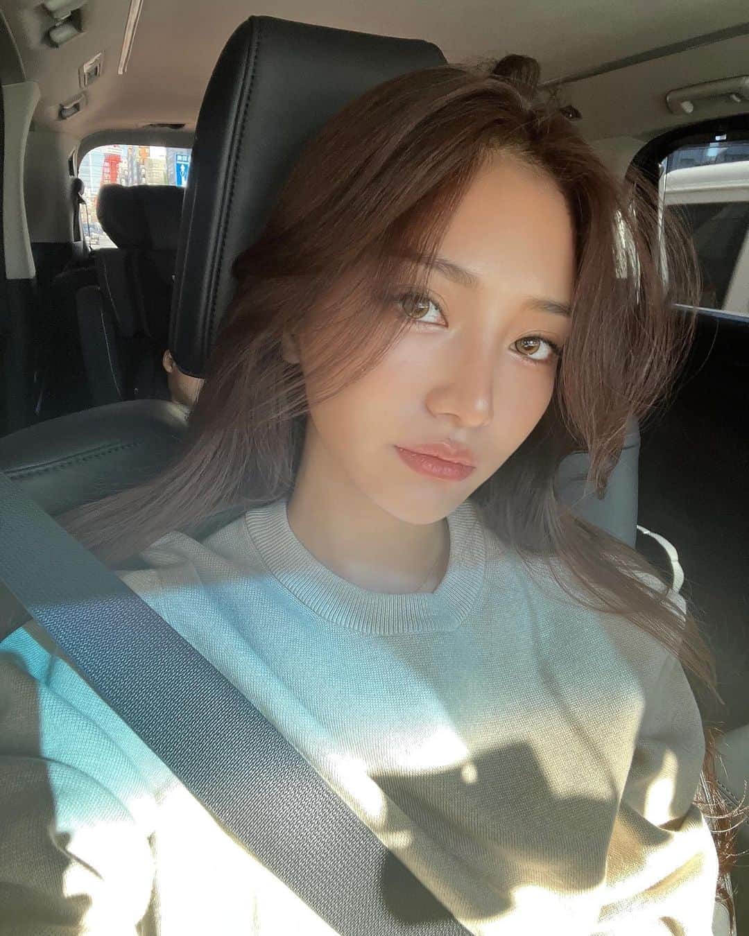 KANANOさんのインスタグラム写真 - (KANANOInstagram)「今日はナチュラルメイクで韓国風(?)🇰🇷🤍 涙袋と鼻先ハイライト ...