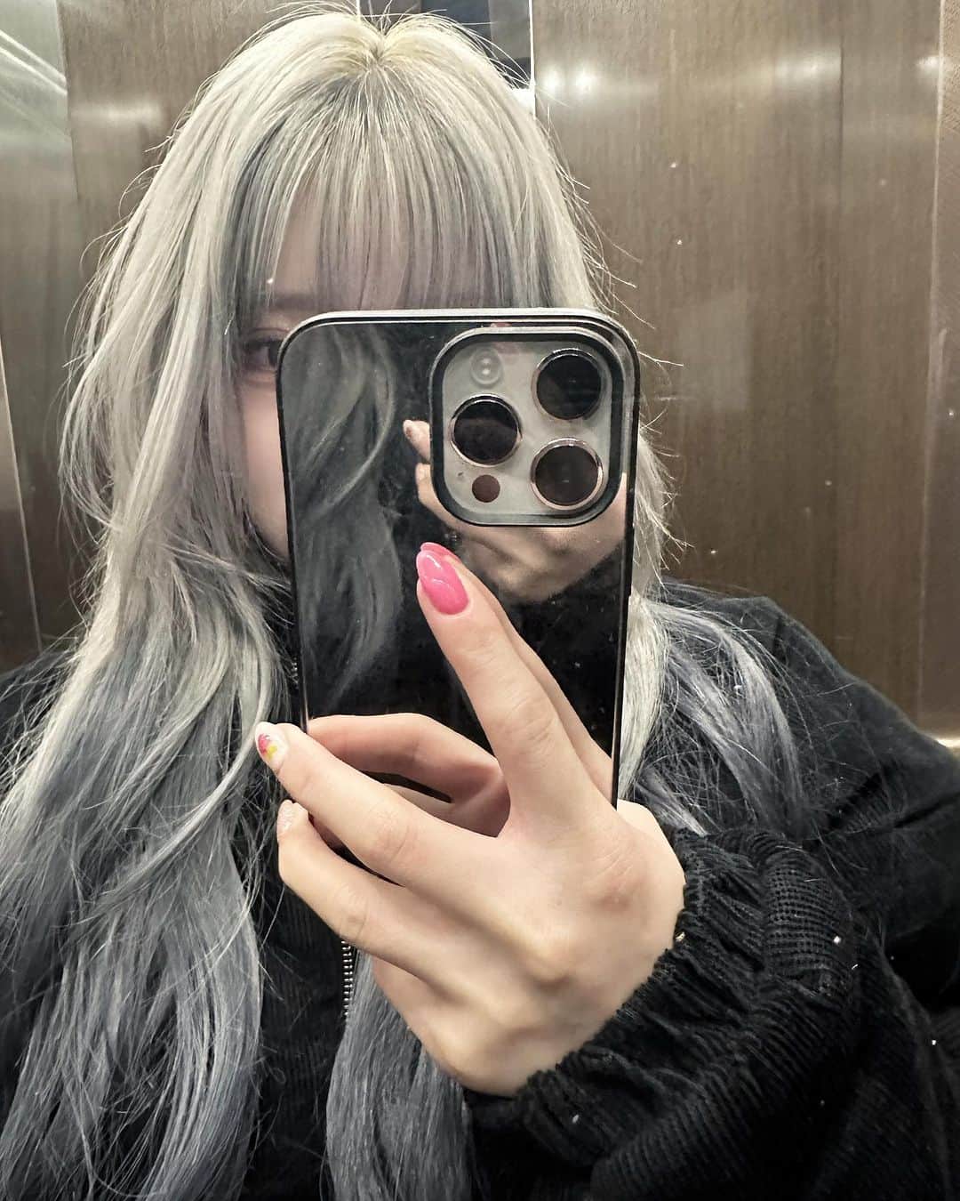 オ・ジウンさんのインスタグラム写真 - (オ・ジウンInstagram)「첫장만 옛날☃︎」12月8日 22時20分 - gini_s2_