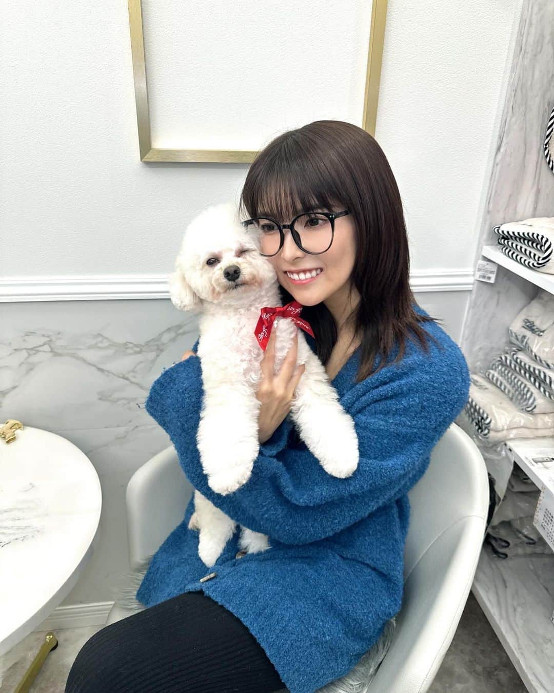 ききまるさんのインスタグラム写真 - (ききまるInstagram)「トリミング🐶 ️ . . 梅子がトリミングの間に ママは髪質改善トリートメントしてきた🙌 たくさん髪に栄養入れてもらった🤍 ...