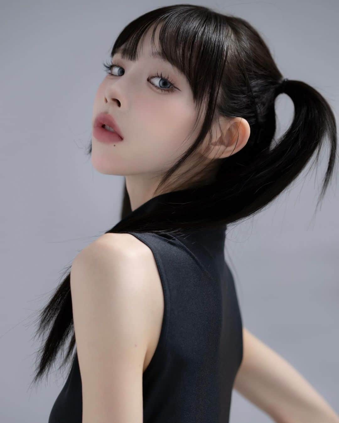 緩苺さんのインスタグラム写真 - (緩苺Instagram)「冬コミで写真集出します！ c103 12/31（日曜日）東t07a です。 久しぶりにコメント返すよ🫶🏻」12月10日 19時04 ...