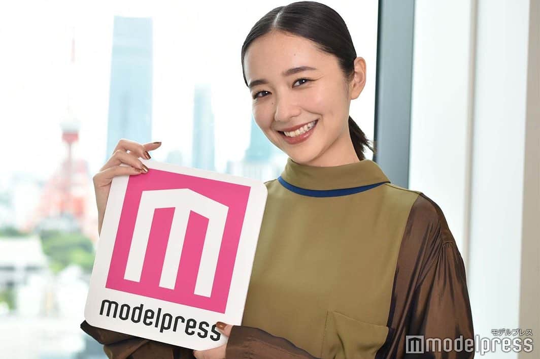 modelpressさんのインスタグラム写真 - (modelpressInstagram)「⁡ 【堀田真由さんインタビュー写真公開📸】 ⁡ 堀田真由さんのインタビュー時の撮り下ろしショットを ...