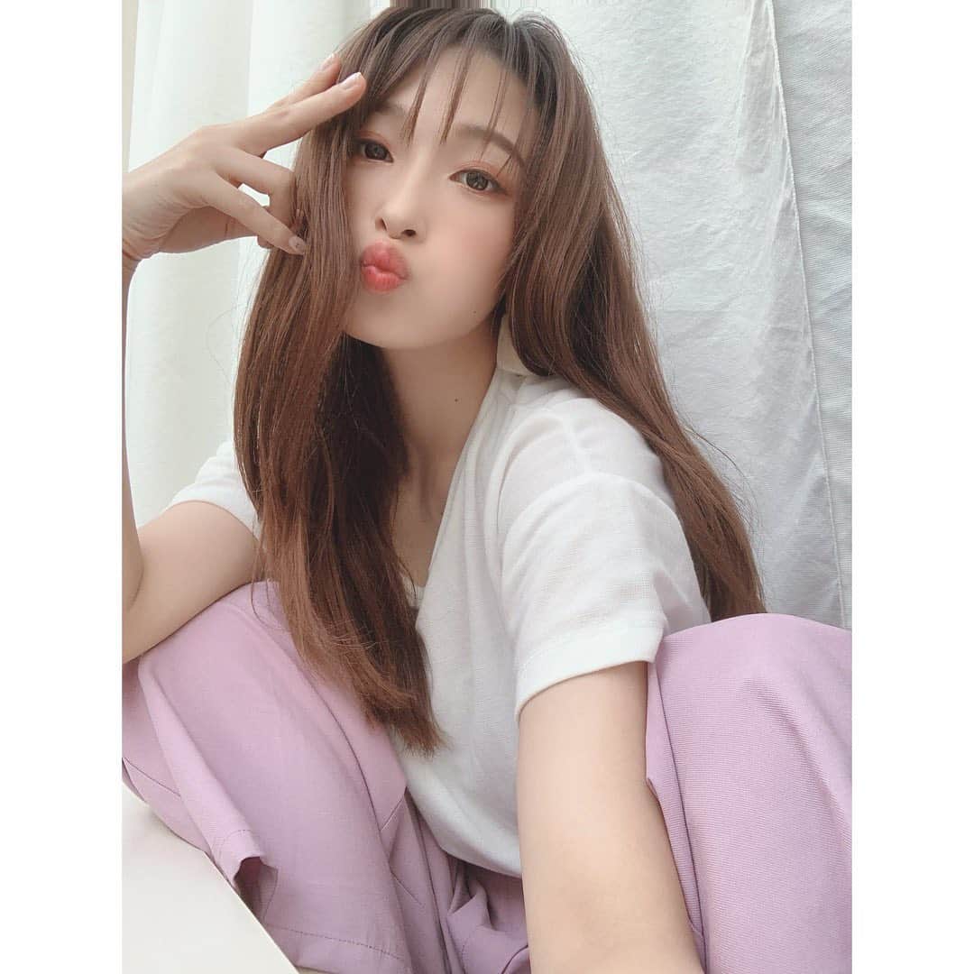 二瓶有加さんのインスタグラム写真 二瓶有加instagram 「 パンツ、guで550円で購入。 コスパよすぎてハゲそう ピー