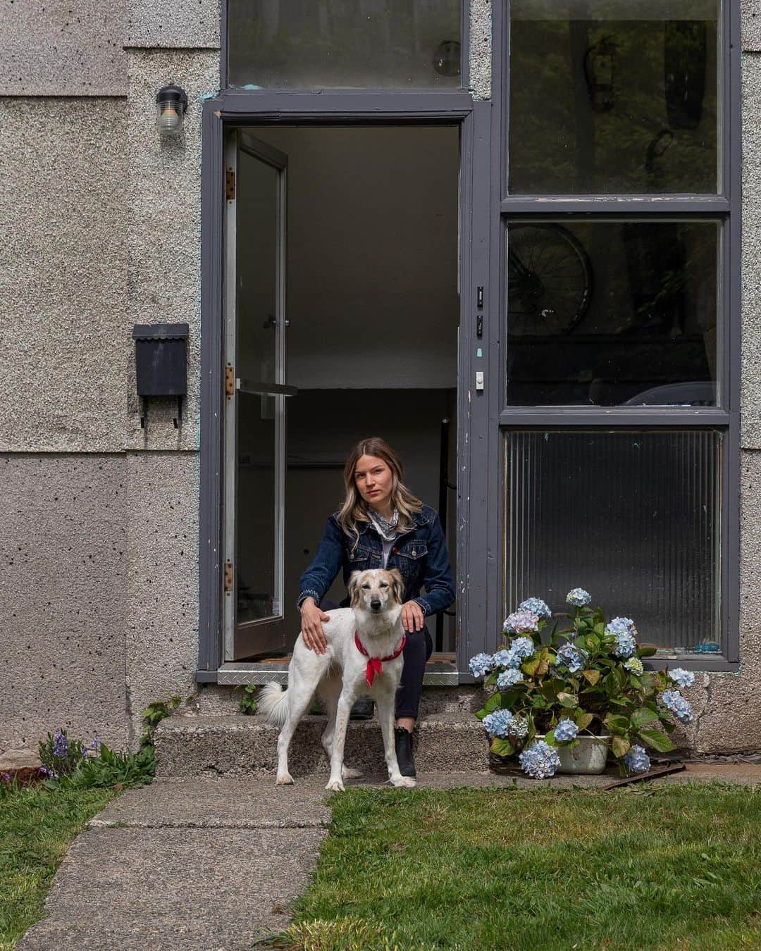 Andrew Knappさんのインスタグラム写真 - (Andrew KnappInstagram)「They Get Us Out ...