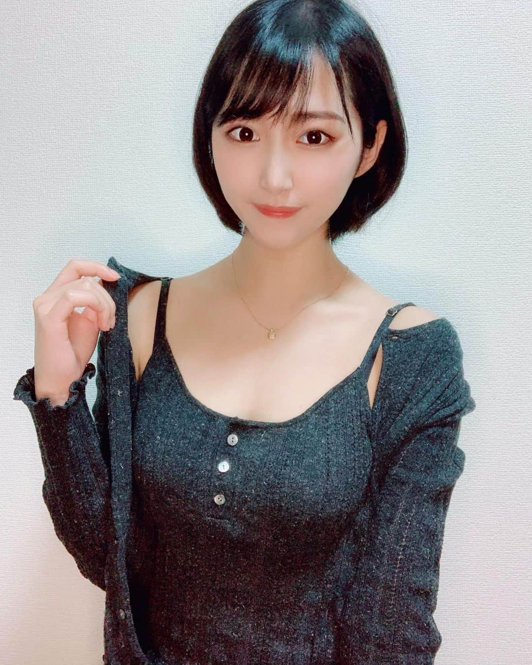川瀬もえさんのインスタグラム写真 川瀬もえinstagram 「おはよう この服セットアップなのかわいいよね 1日1川瀬」5月23日
