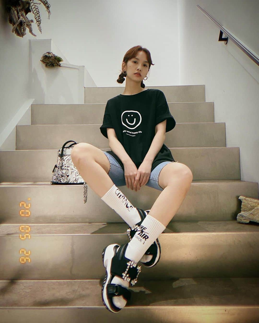 レイニー・ヤンさんのインスタグラム写真 - (レイニー・ヤンInstagram)「潮🖤 上衣褲子皆為 @pazzo #ootd #穿搭照」5月26日 20時37分 - rainie77