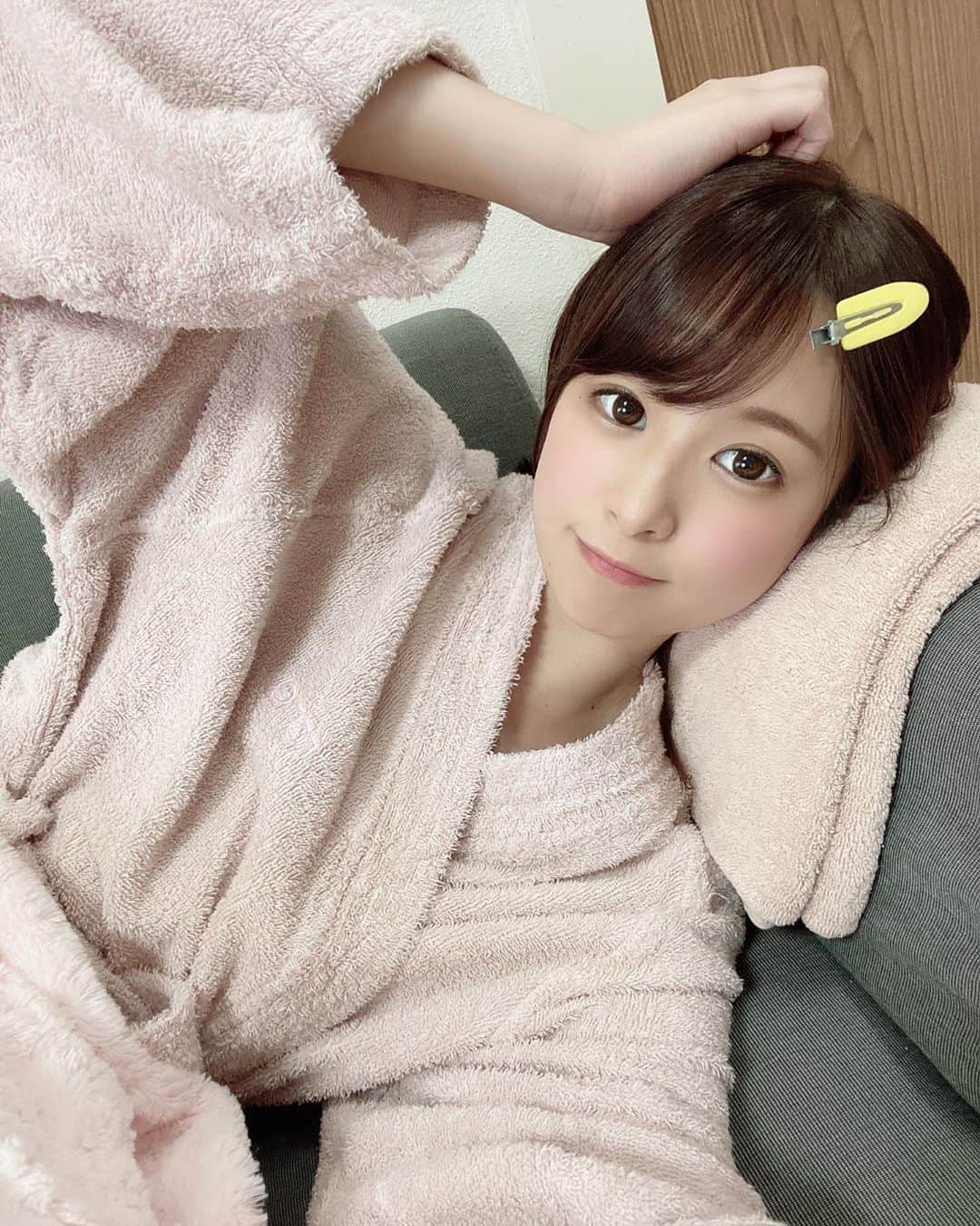 二宮ひかりさんのインスタグラム写真 二宮ひかりinstagram 「・ ・ ・ 休憩にのひー🥛💭 ・ ・ ・ Av女優 二宮ひかり