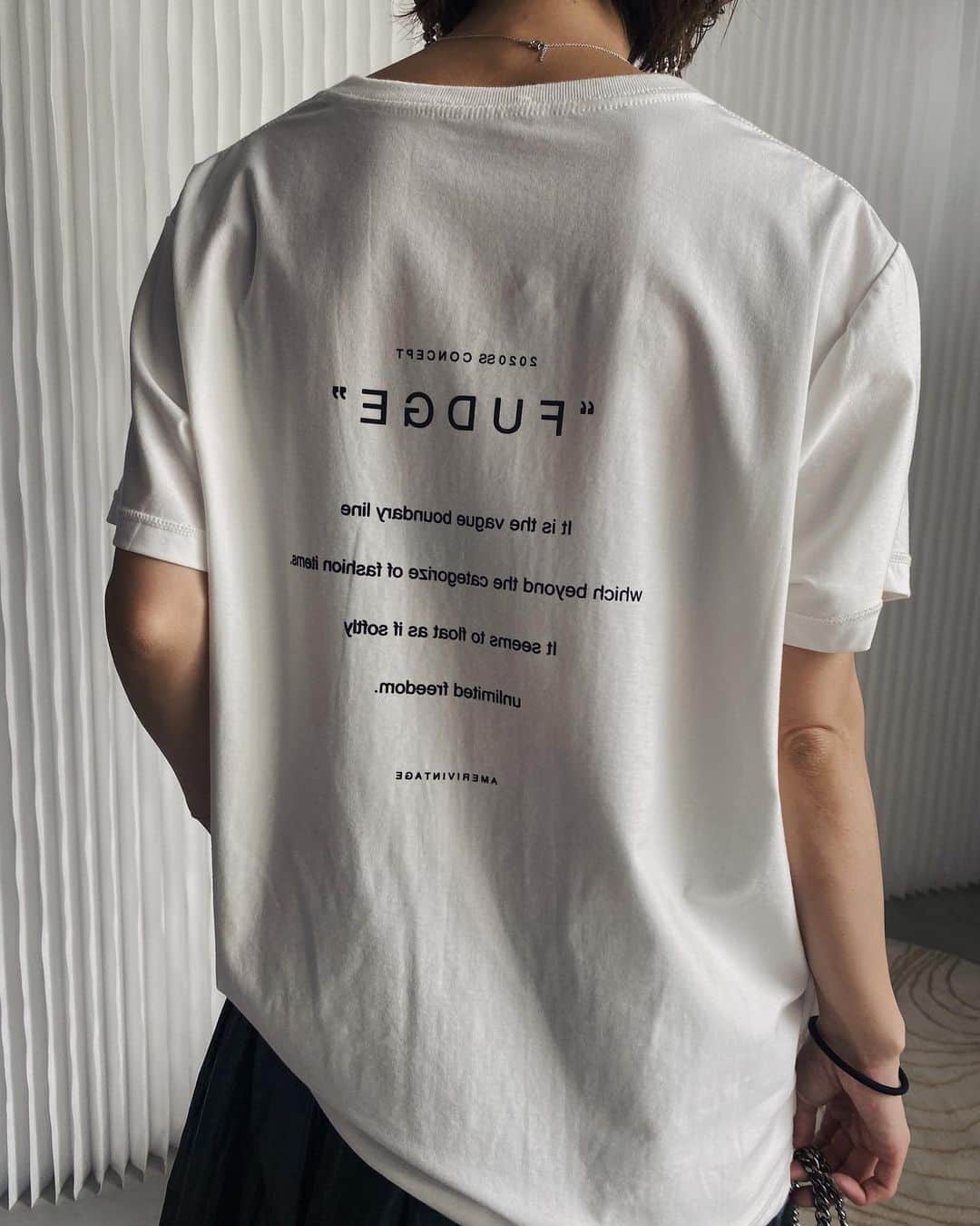 黒石奈央子さんのインスタグラム写真 - (黒石奈央子Instagram)「あめりふく . . PAPER BAG SK ¥20000 7/3 FUDGE REVERSIBLE TEE ¥ ...