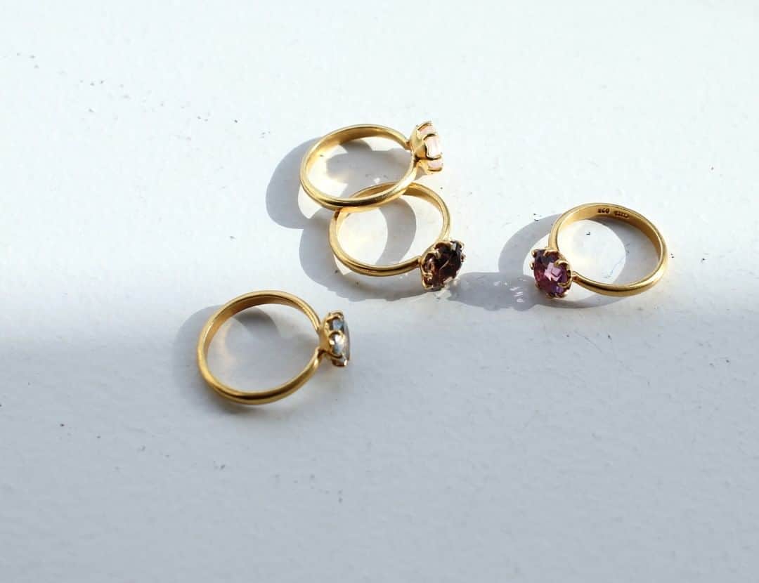 KOZLIFEさんのインスタグラム写真 - (KOZLIFEInstagram)「【KOZブログ】 天然石が美しいデンマークのジュエリーブランド Carre（カレ）から届く素敵なレターを 不 ...