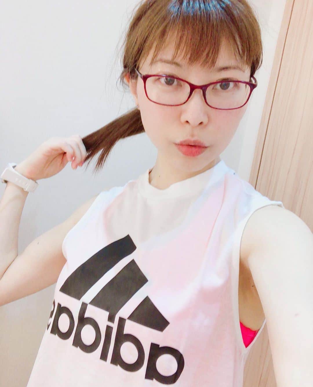 DJ MIYAさんのインスタグラム写真 - (DJ MIYAInstagram)「こんばんにゃーぁぁ💗 昨日も、ジムで約1時間 トレーニングし ...