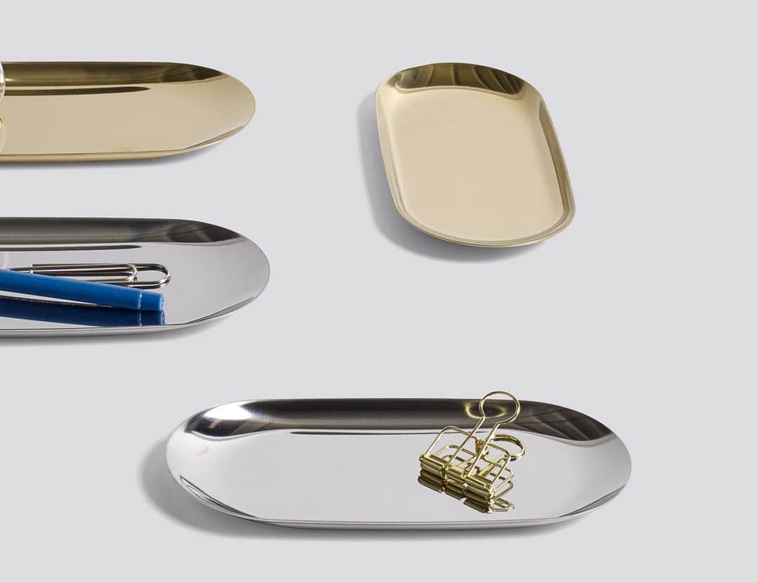 KOZLIFEさんのインスタグラム写真 - (KOZLIFEInstagram)「ちょこっと置きにいいかもです。 このトレイになんでも置いてあげて下さい。 . -登場したアイテム- HAY ...