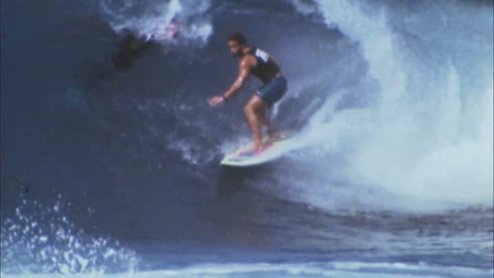 surflineさんのインスタグラム動画 - (surflineInstagram)「Right now, in a special ...