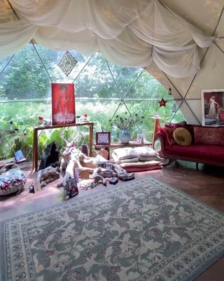 Crazy Roomsさんのインスタグラム動画 - (Crazy RoomsInstagram)「How beautiful is this ...