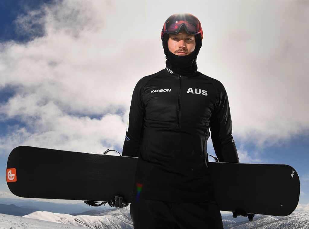 E! Onlineさんのインスタグラム写真 - (E! OnlineInstagram)「Olympic snowboarder Alex ...