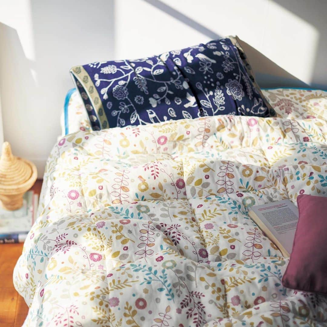 mini_labo_jp(ミニラボ) さんのインスタグラム写真 - (mini_labo_jp(ミニラボ) Instagram)「綿100％の優しいダブルガーゼをケットにしました。 たっぷりと ...