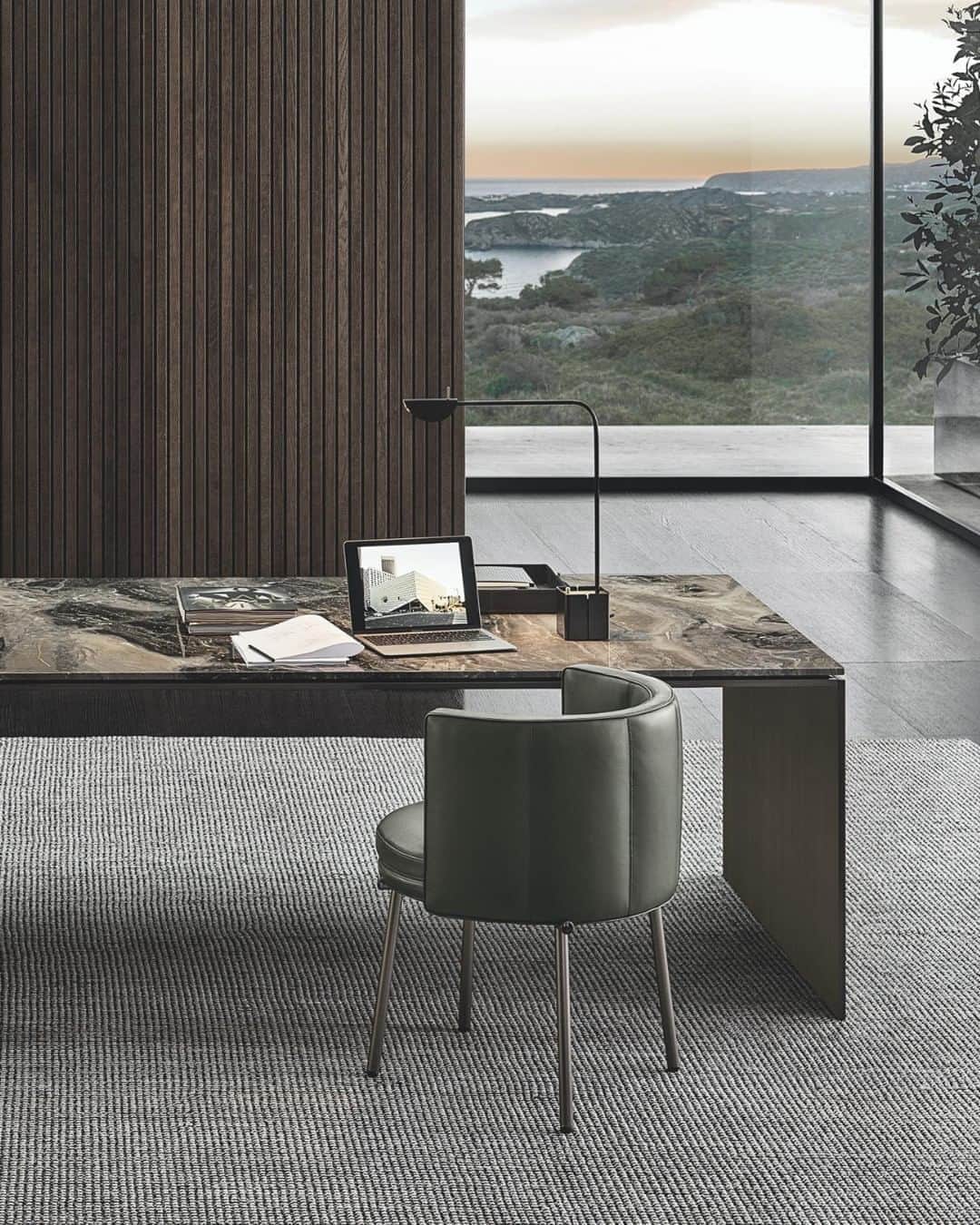 Minotti Londonさんのインスタグラム写真 - (Minotti LondonInstagram)「⬅️SWIPE LEFT⬅️ ...