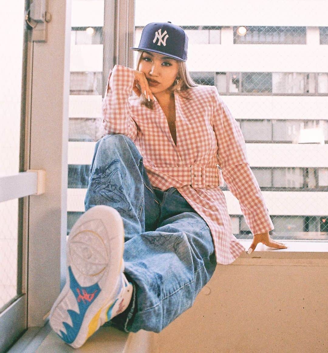 RIEHATAさんのインスタグラム写真 - (RIEHATAInstagram)「@newerajapan @neweracap 🏠👟💎 📸 ...