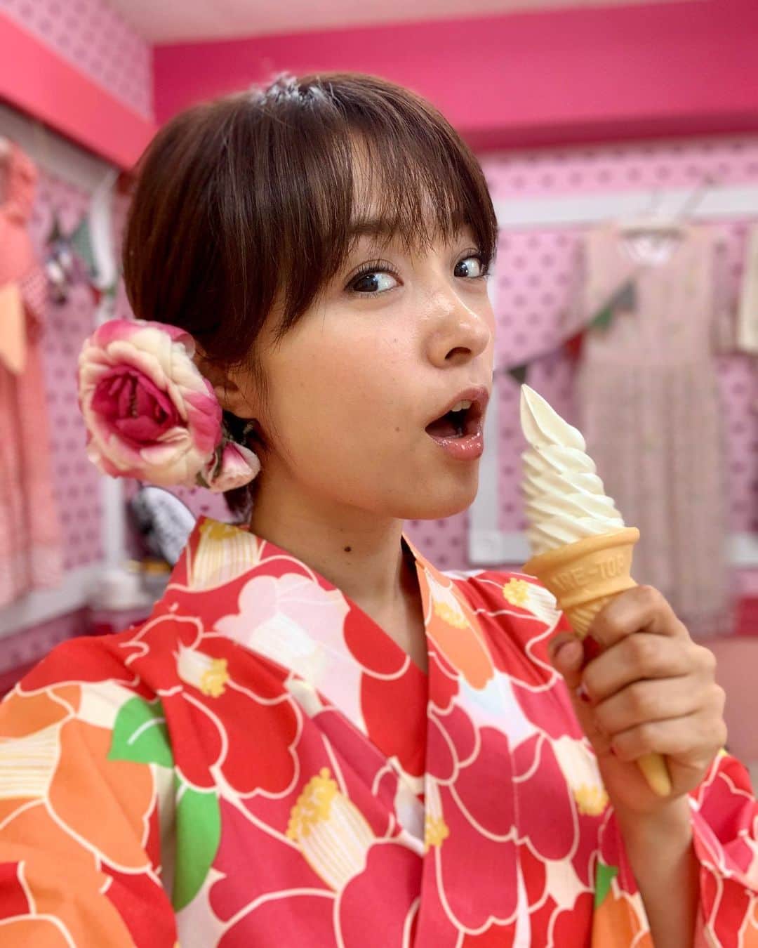 みひろさんのインスタグラム写真 - (みひろInstagram)「浴衣はいいよなぁ〜🌼 #みひろ #mihiro #미히로 #朝美穗香」8月2 ...