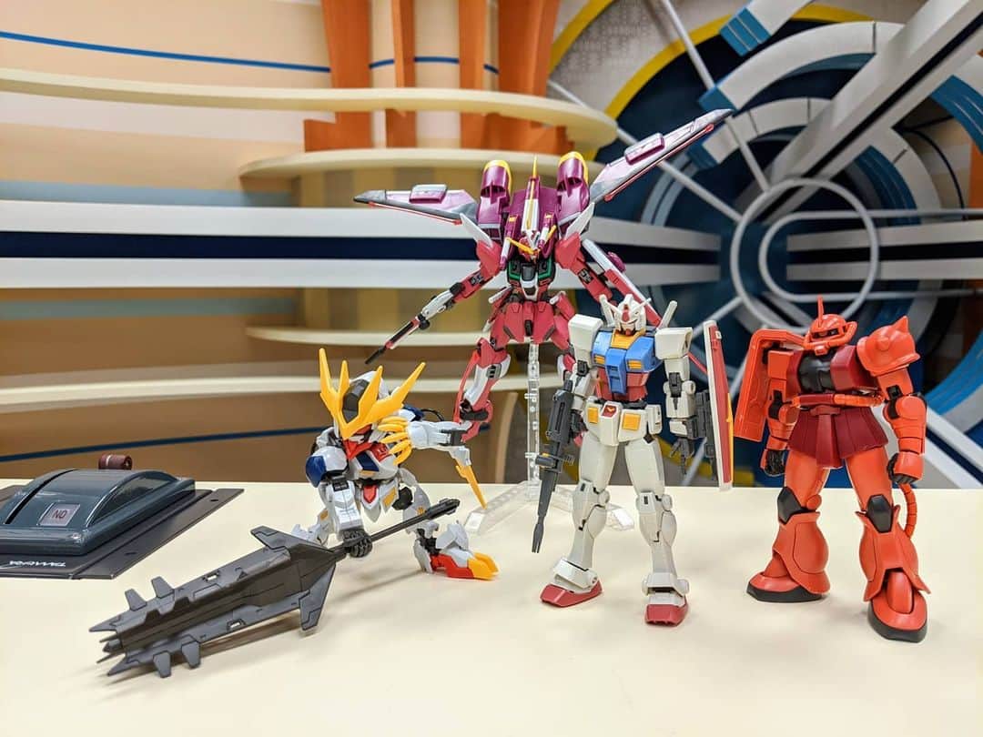 静岡朝日テレビ5chさんのインスタグラム写真 - (静岡朝日テレビ5chInstagram)「OA時の照明が落とされたスタジオからこんばんは🤗 あすの「ニュースのまど」はこちらです😍 一般向け ...