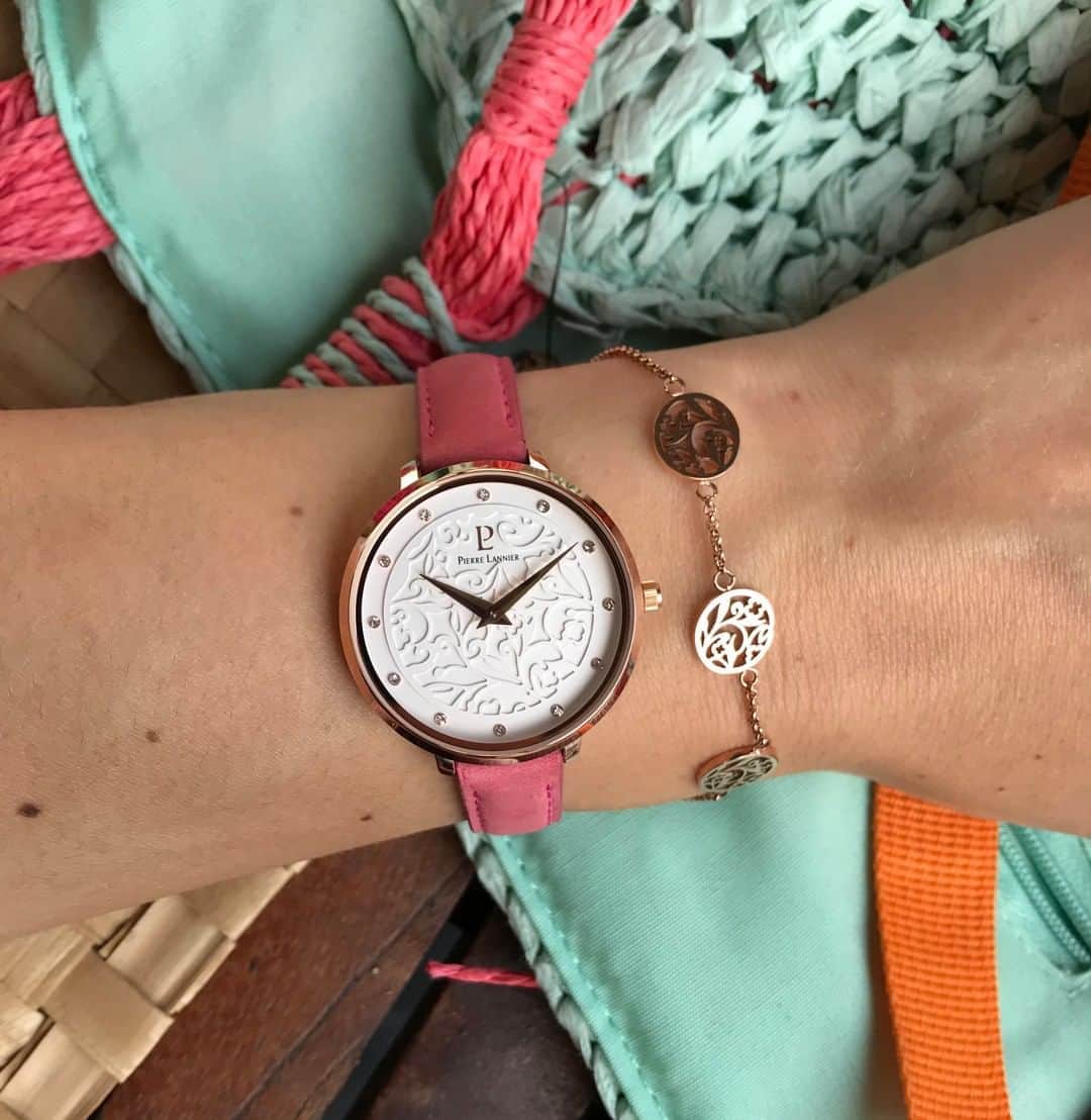 ピエールラニエさんのインスタグラム写真 - (ピエールラニエInstagram)「🇫🇷 Cette montre Eolia de ...