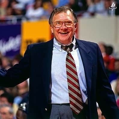 Los Angeles Lakersさんのインスタグラム写真 - (Los Angeles LakersInstagram)「Happy ...