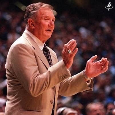 Los Angeles Lakersさんのインスタグラム写真 - (Los Angeles LakersInstagram)「Happy ...