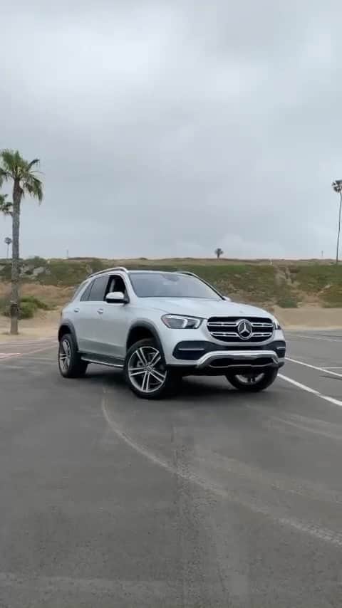 CARLiFESTYLEさんのインスタグラム動画 - (CARLiFESTYLEInstagram)「Mercedes Benz ...