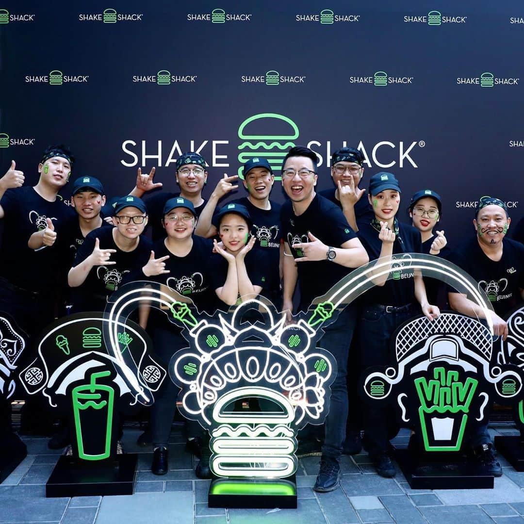 SHAKE SHACKさんのインスタグラム写真 - (SHAKE SHACKInstagram)「This week, we’re ...