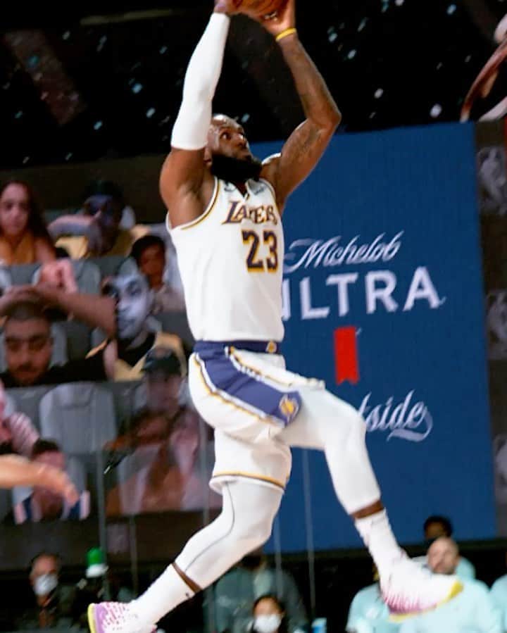 NBAさんのインスタグラム写真 - (NBAInstagram)「LeBron (29) and James (21) each put up ...