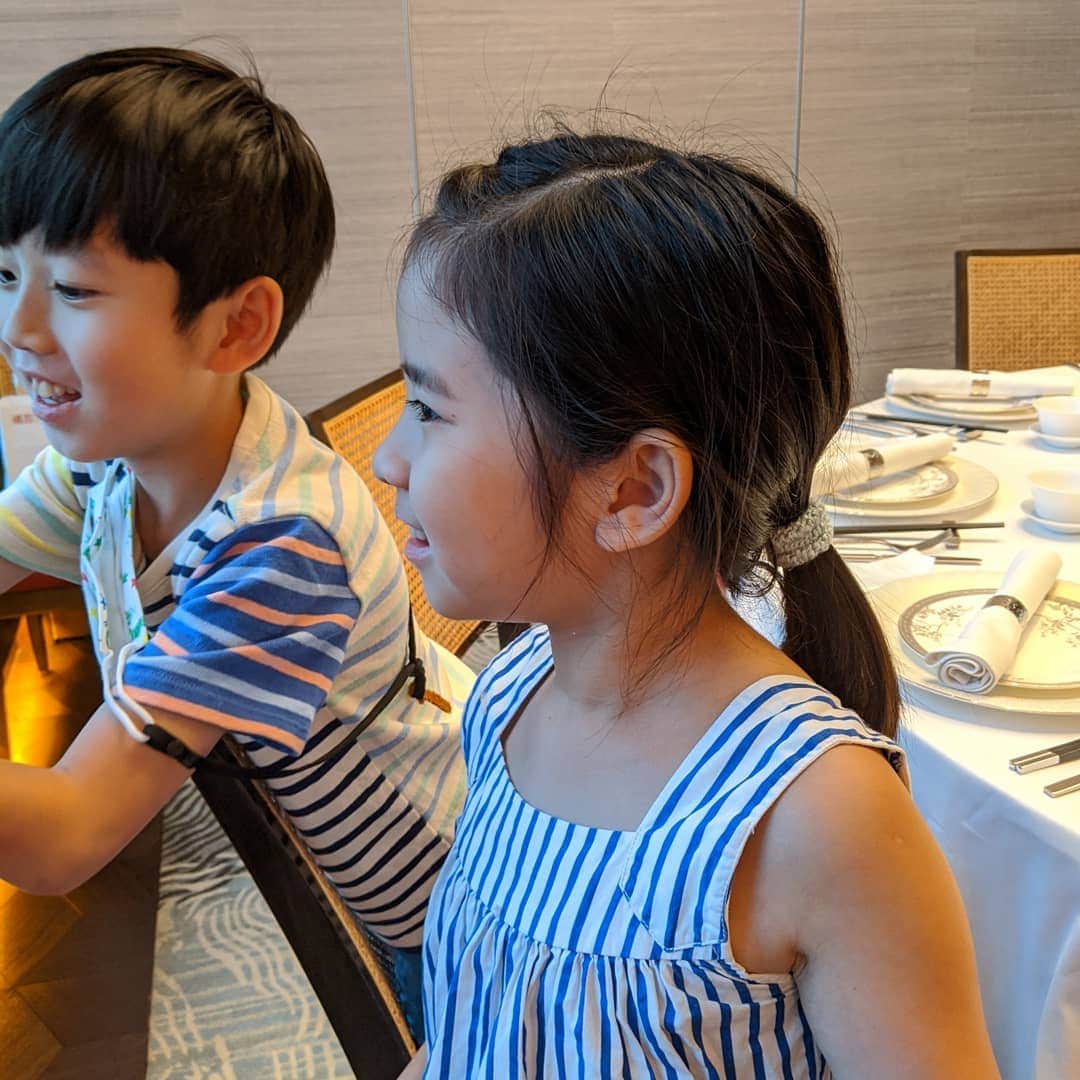 The Twins Chelsea & Jesperさんのインスタグラム写真 - (The Twins Chelsea ...