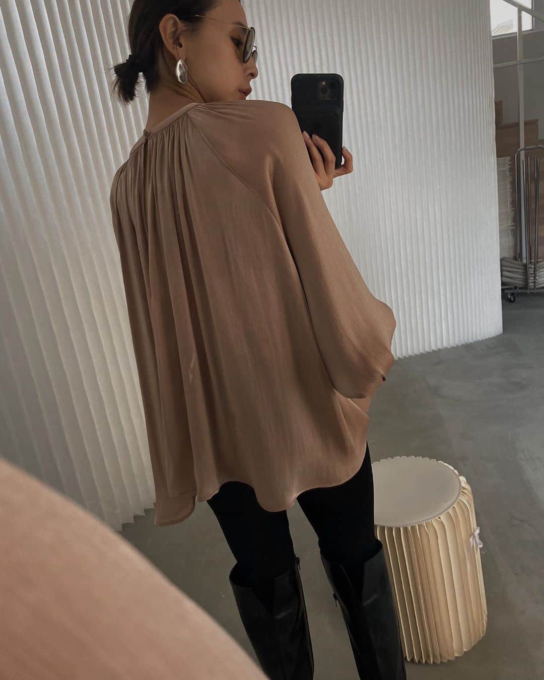 黒石奈央子さんのインスタグラム写真 - (黒石奈央子Instagram)「あめりふく . . 2way SOFT VOLUME BLOUSE ¥15000 8/25 MIA VINTAGE ...