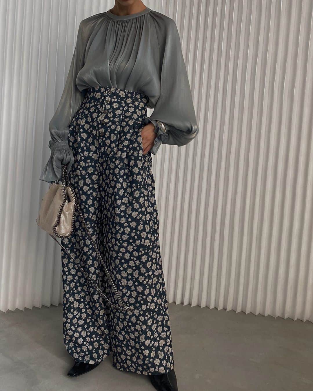 黒石奈央子さんのインスタグラム写真 - (黒石奈央子Instagram)「あめりふく . . 2way SOFT VOLUME BLOUSE ¥15000 8/25 MIA VINTAGE ...