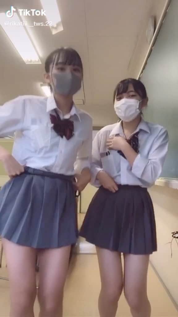 【tiktok】高校生エンタメ研究所さんのインスタグラム動画 【tiktok】高校生エンタメ研究所instagram 「バズり倒してる大