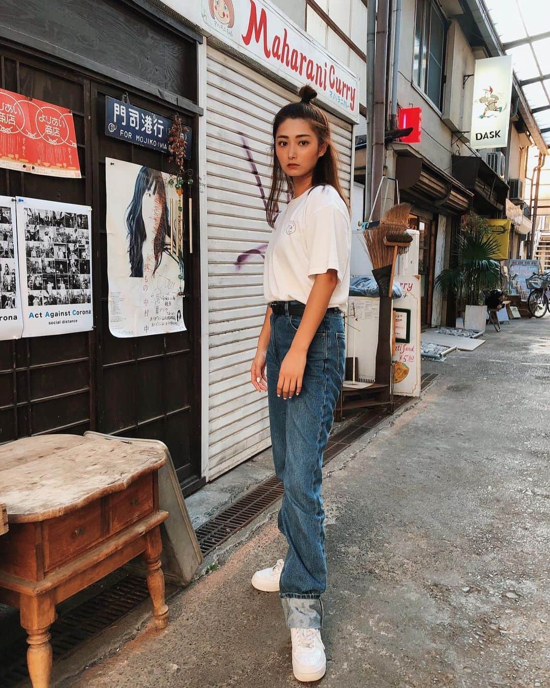 Isari Shintaniさんのインスタグラム写真 - (Isari ShintaniInstagram)「Tシャツにデニムってシンプルや ...