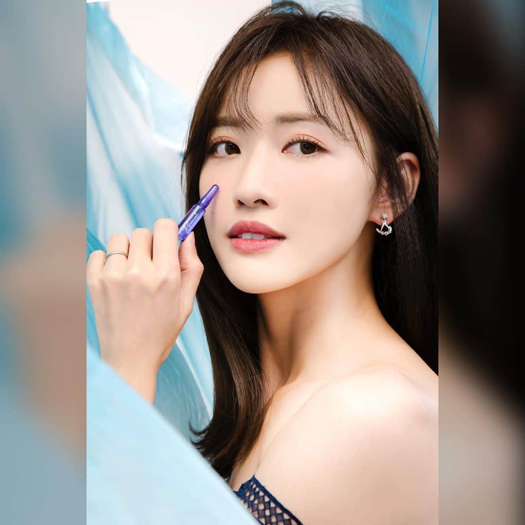 リャン・イーチェン（梁以辰）さんのインスタグラム写真 リャン・イーチェン（梁以辰）instagram「我的保養基礎很簡單，就是「保濕